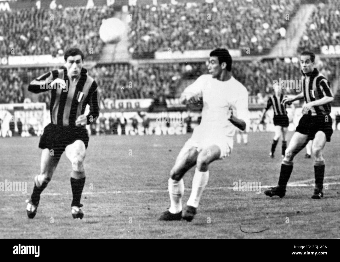 INTER MILAN V REAL MADRID - EUROPEAN CUP OF LEAGUE CHAMPIONS FINAL ...