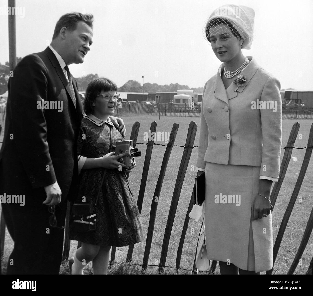 HORSE SHOWS 11 YEAR OLD LAURIE BRODRICK AFTER TALKING TO PRINCESS ...