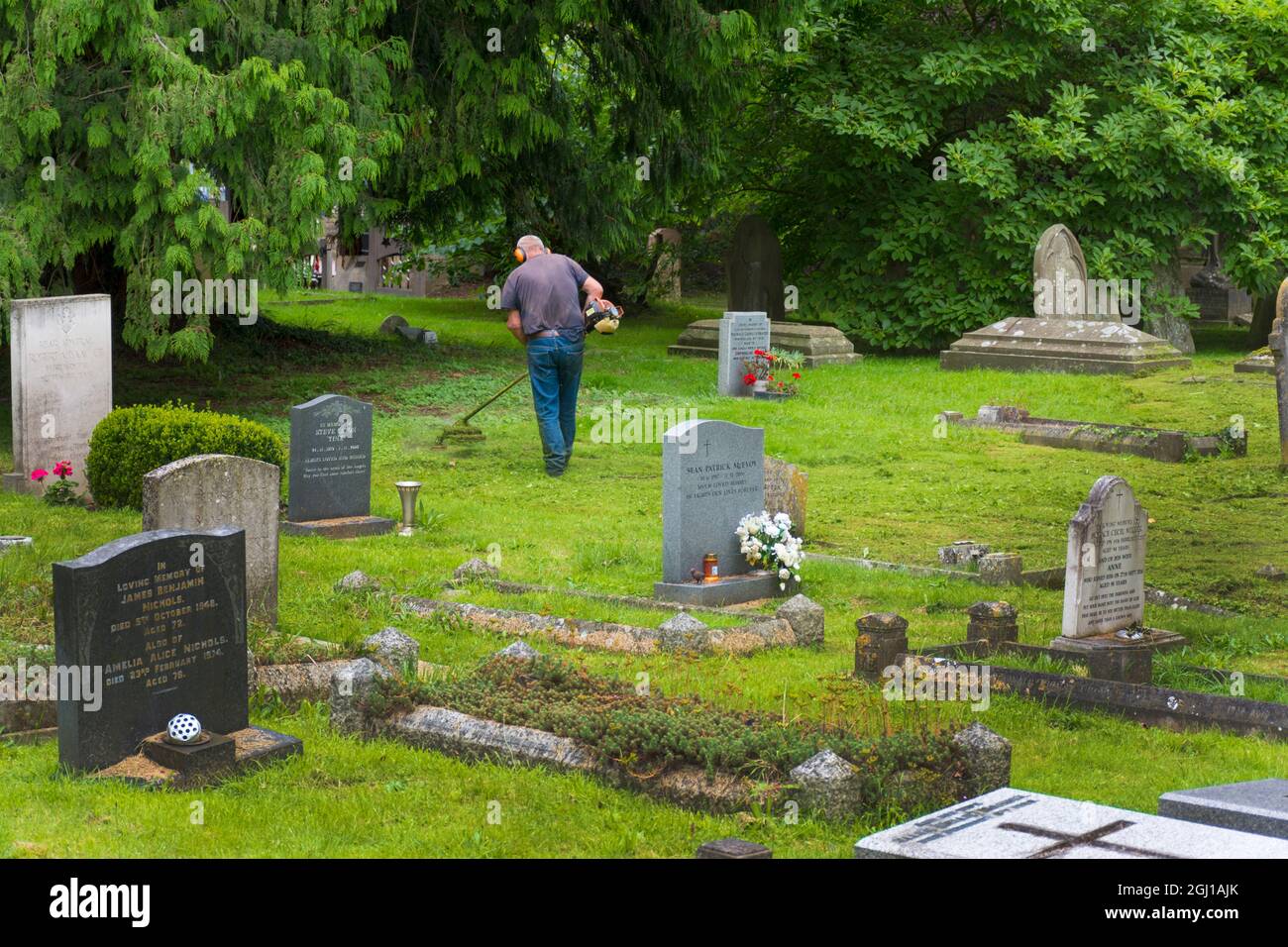 Graveyard, cemetery, maintenance at Church of St Nicholas, Bathampton ...