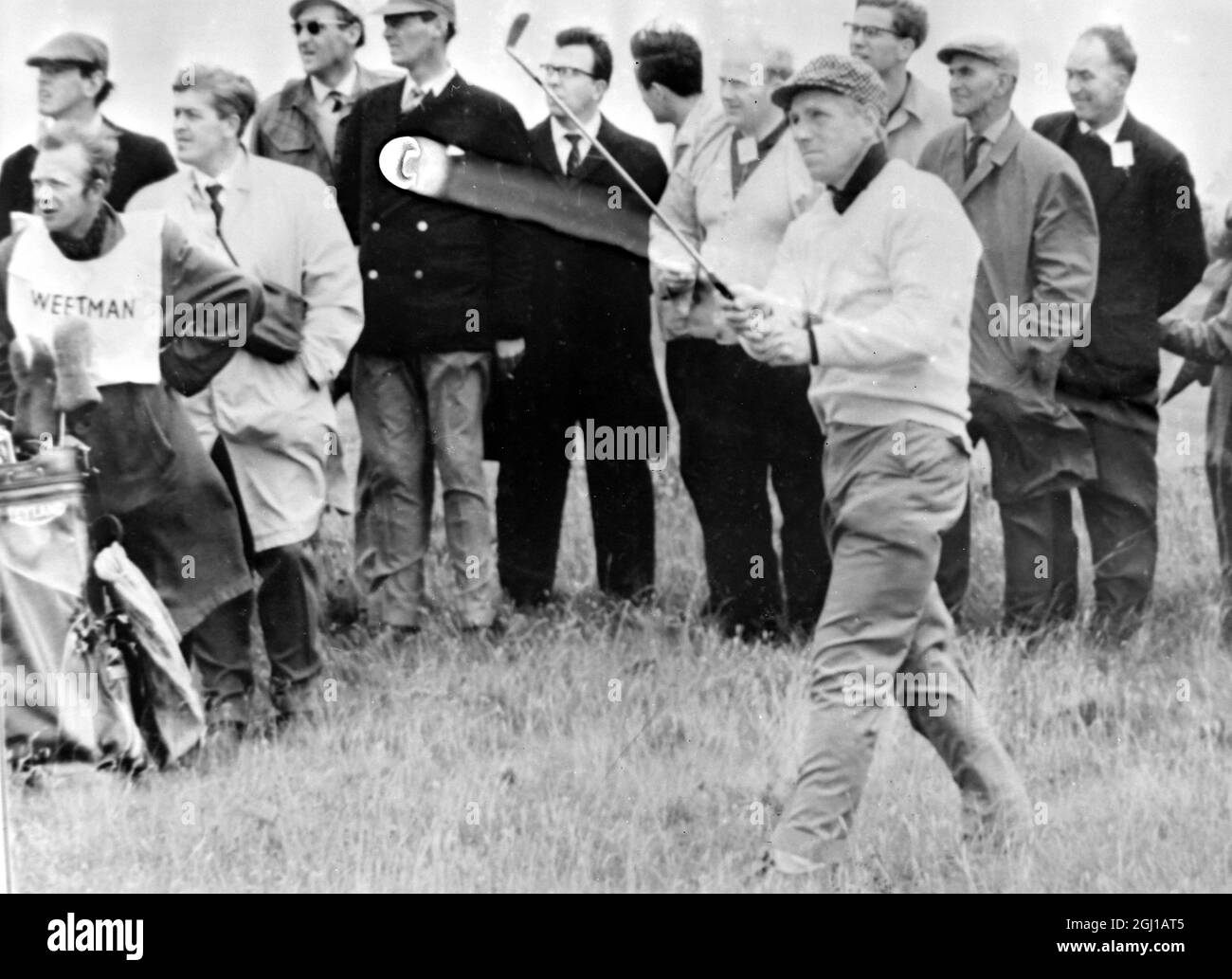 GOLF BRITISH OPEN HARRY WEETMAN PLAYING FROM ROUGH IN ST ANDREWS ...
