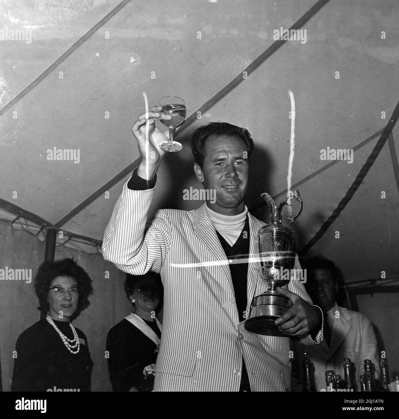 GOLFER TONY LEMA WINS OPEN GOLF CHAMPIONSHIP IN ST ANDREWS, SCOTLAND ...