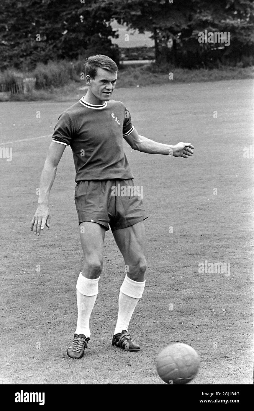 Eddie mcreadie hi-res stock photography and images - Alamy