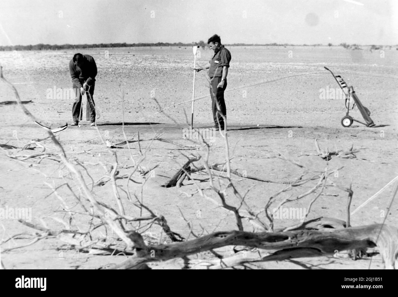 BLUEBIRD TEAM GEORGE RICH AND ALAN DOUGHERTY PLAY GOLF IN AUSTRALIA ...
