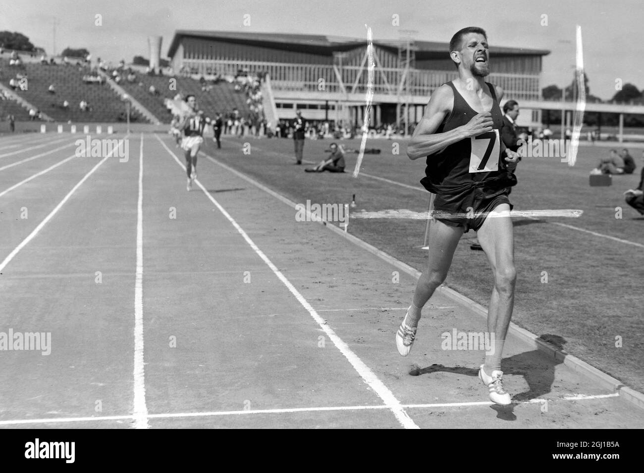 ATHLETICS JOHN HERRING WINS 5000 METRES IN ACTION IN CRYSTAL PALACE ...