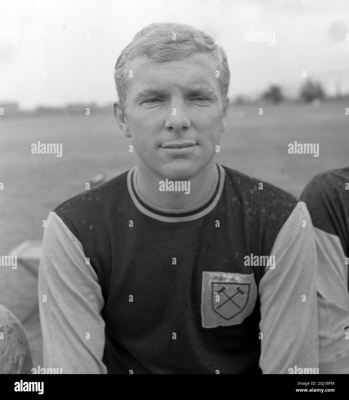 BOBBY MOORE - PORTRAIT OF FOOTBALLER OF WEST HAM FC FOOTBALL CLUB TEAM ...