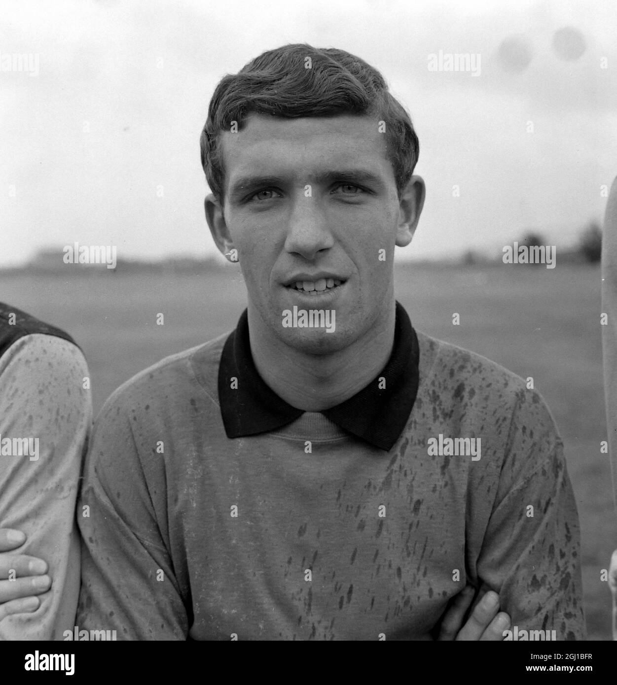 COLIN MACKLEWORTH - PORTRAIT OF FOOTBALLER OF WEST HAM FC FOOTBALL CLUB ...