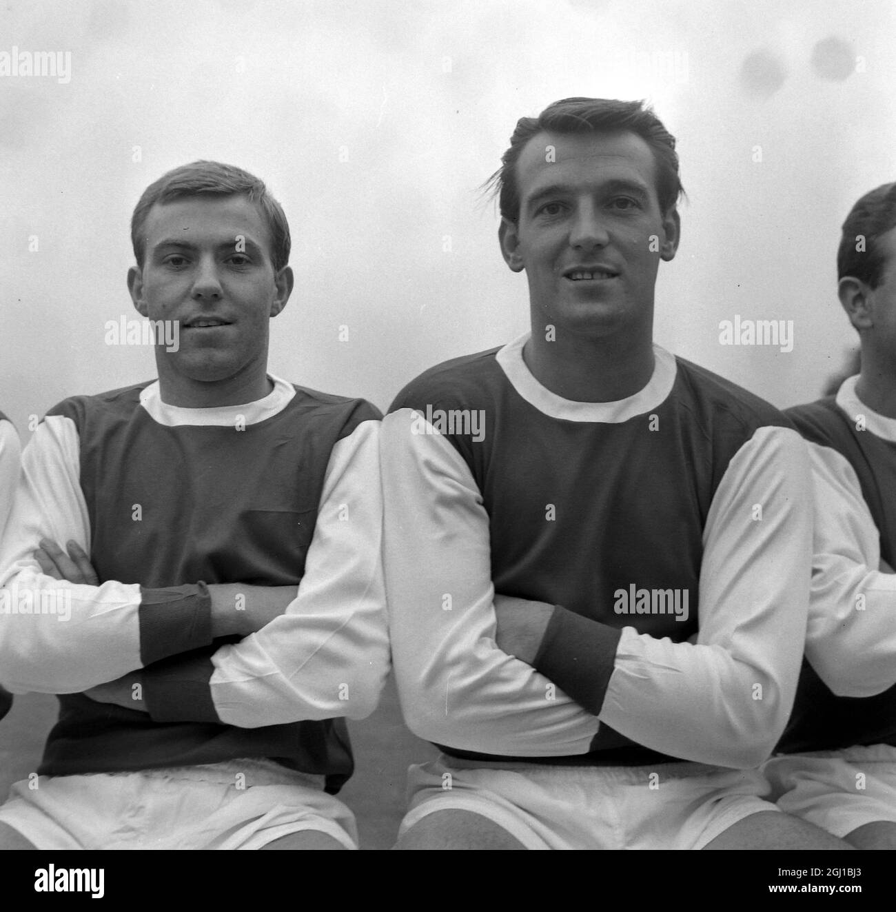 DAVID COURT & ALAN SKIRTON - PORTRAIT OF FOOTBALLERS OF ARSENAL FC ...