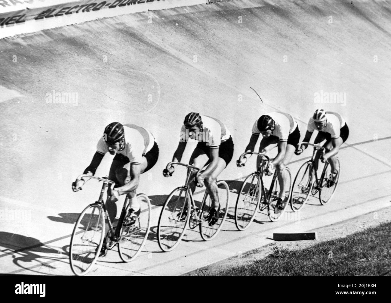 Soviet team hi-res stock photography and images - Alamy
