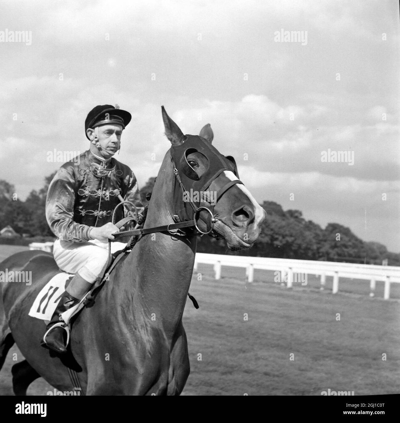 HORSE RACE DONT TELL WITH JOCKEY STAN CLAYTON ; 21 SEPTEMBER 1964 Stock ...