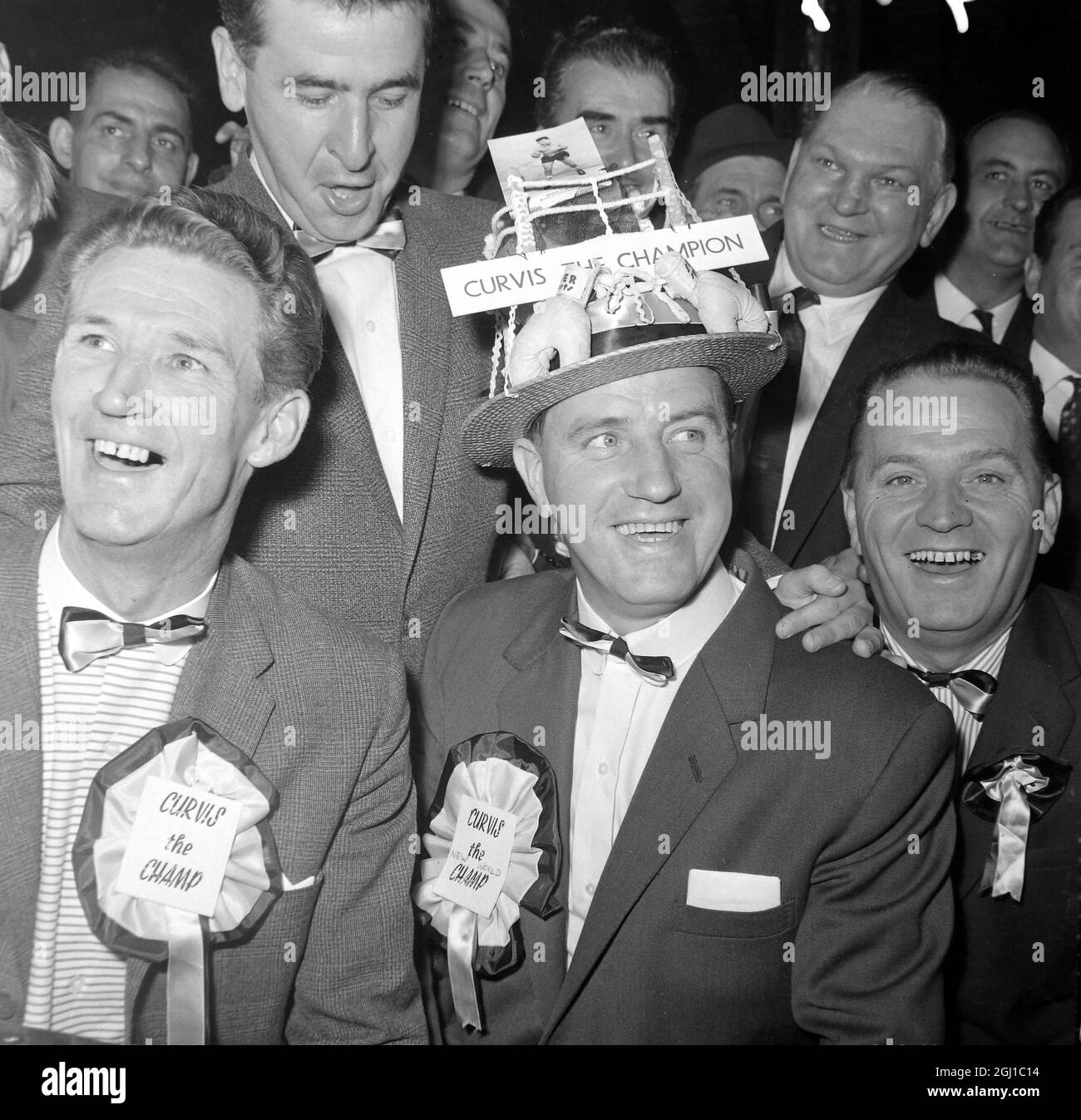 BOXING EMILE GRIFFITH V BRIAN CURVIS AT JACK SOLOMONS GYM IN LONDON ...