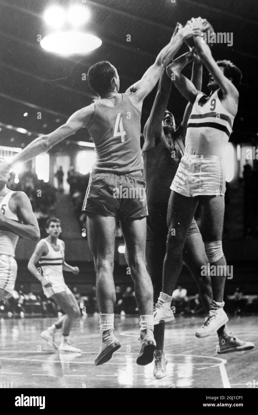 1964 tokyo olympic basketball hi-res stock photography and images - Alamy