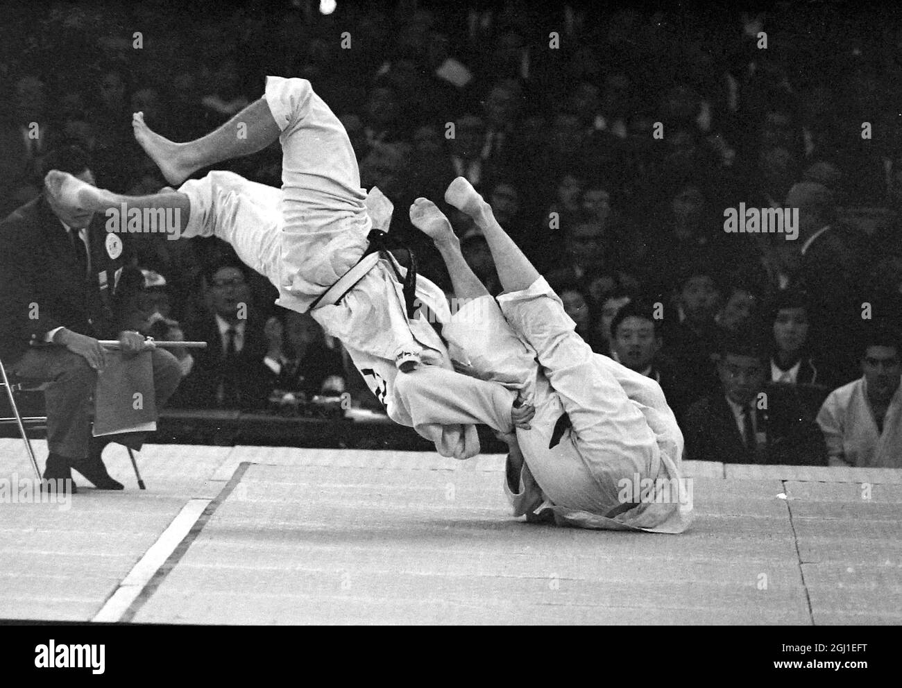 1964 olympics judo hi-res stock photography and images - Alamy