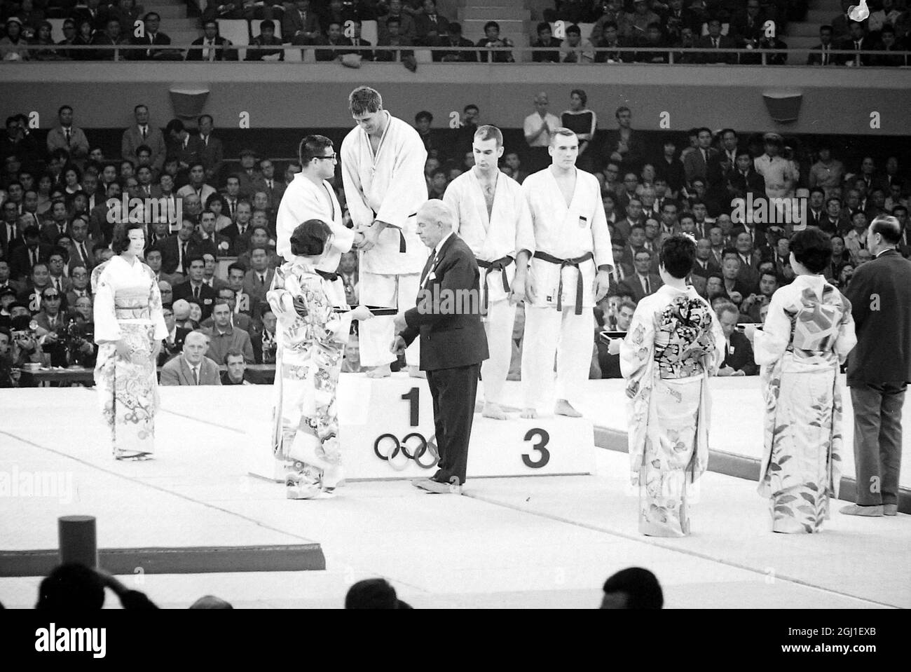 1964 olympics judo hi-res stock photography and images - Alamy
