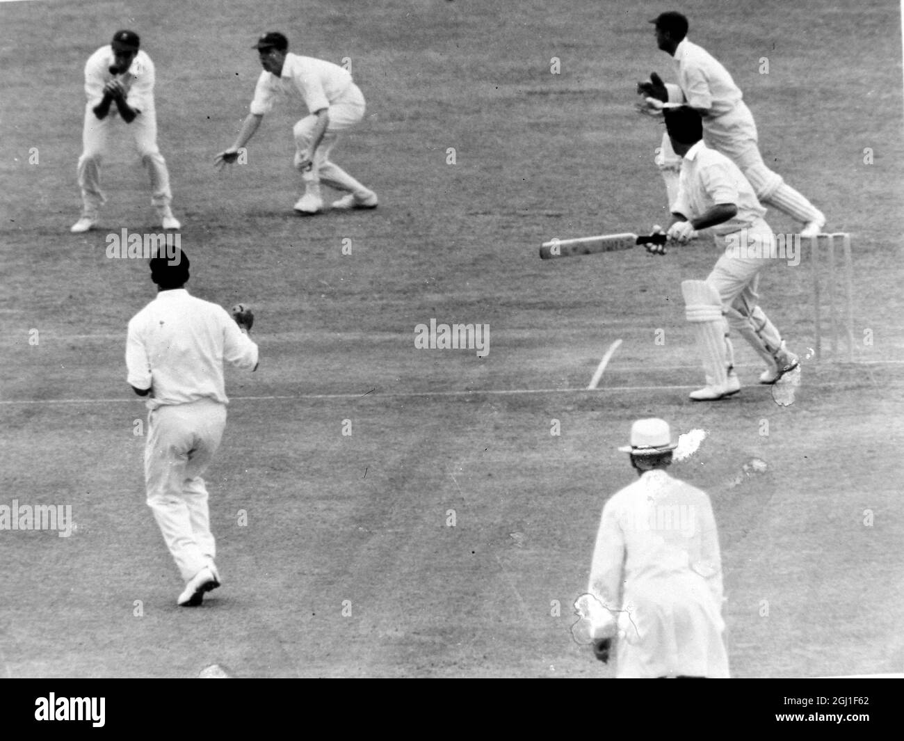 CRICKET MCC V WESTERN PROVINCE BREARLEY CAUGHT SEYMOUR IN CAPETOWN ; 1 ...