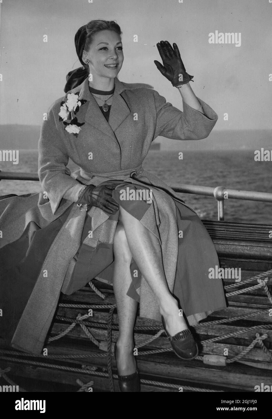 Actress Belita 60 Photos - Moonagedaydream.film