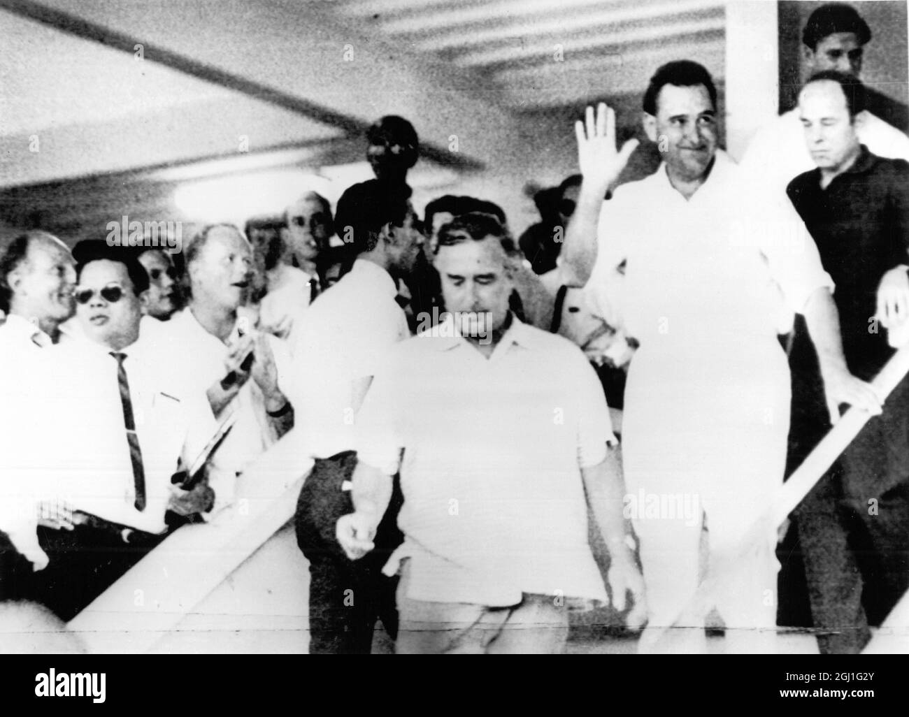 Denis compton cricketer hi-res stock photography and images - Alamy