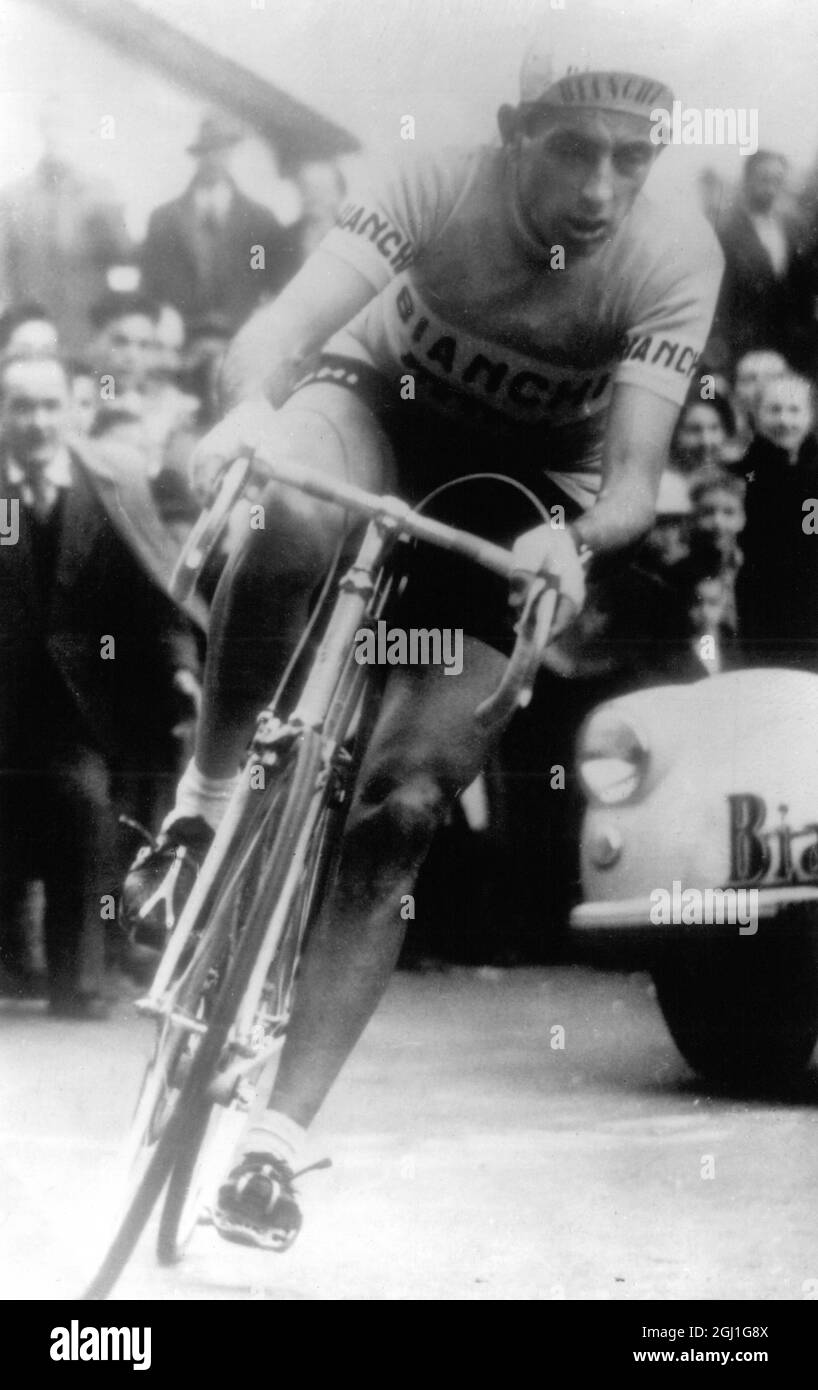 1952 race Black and White Stock Photos & Images - Alamy