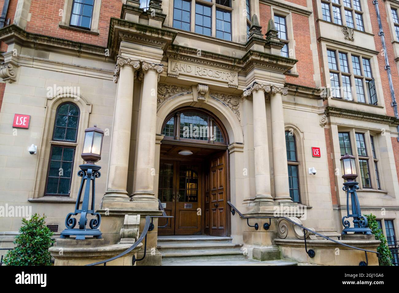 Lse building hi-res stock photography and images - Alamy