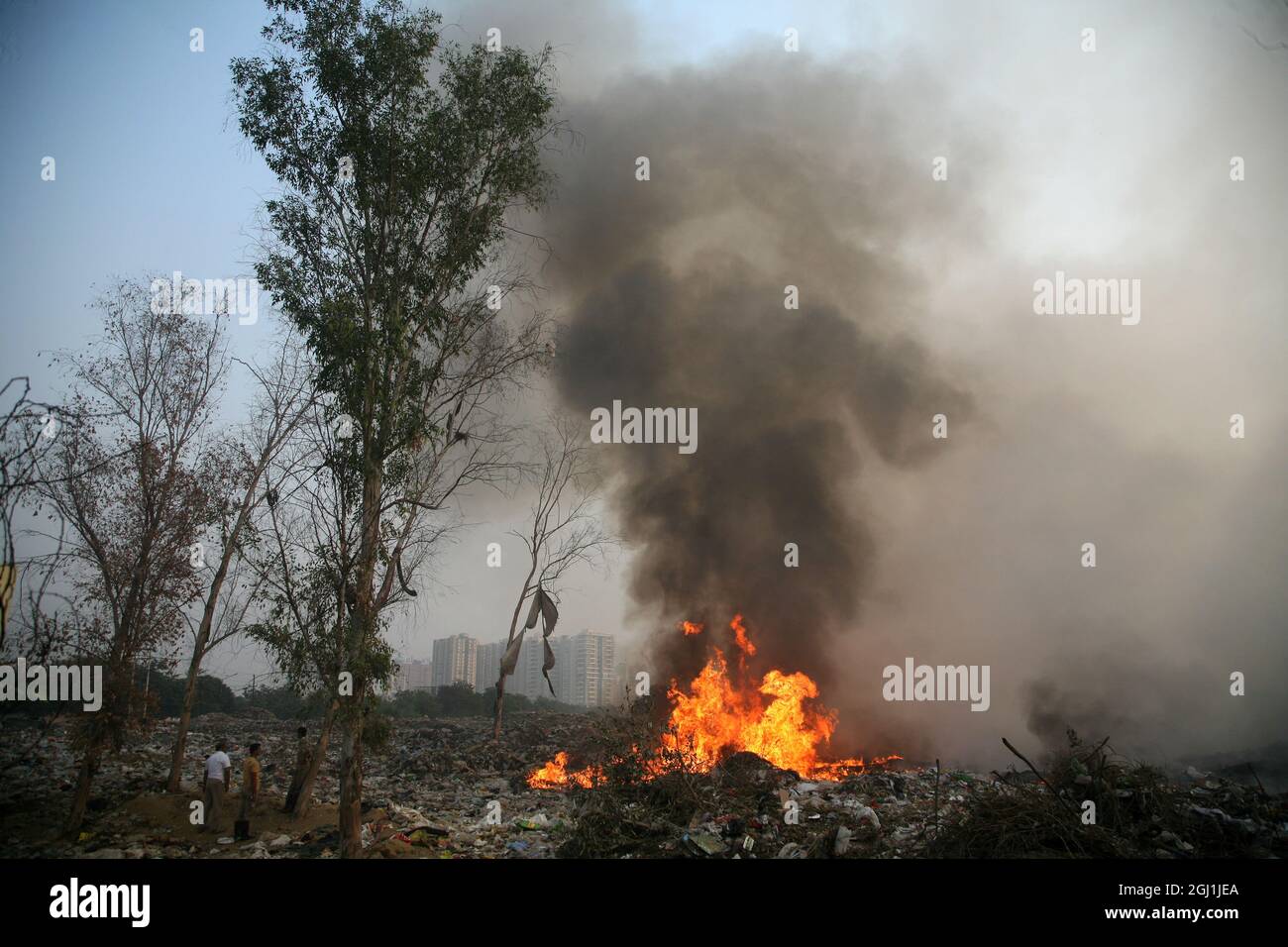 Garbage dumping ground hi-res stock photography and images - Alamy