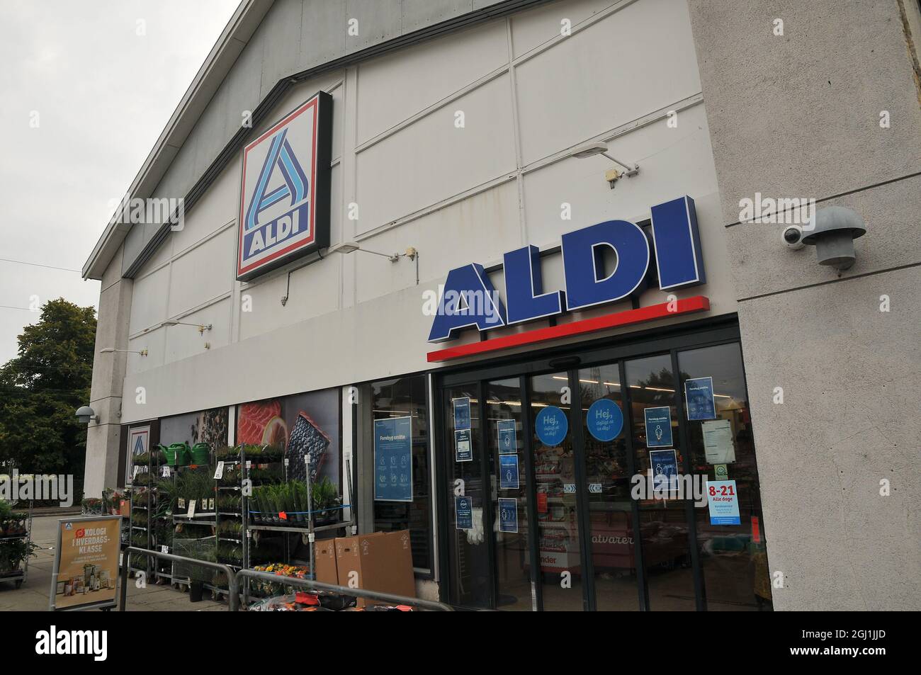 Kastrup/ Denmark./08 September 2021/ German chain aldi grocery store in ...