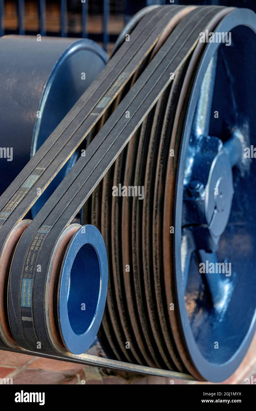 Belt drive on water pump Stock Photo - Alamy
