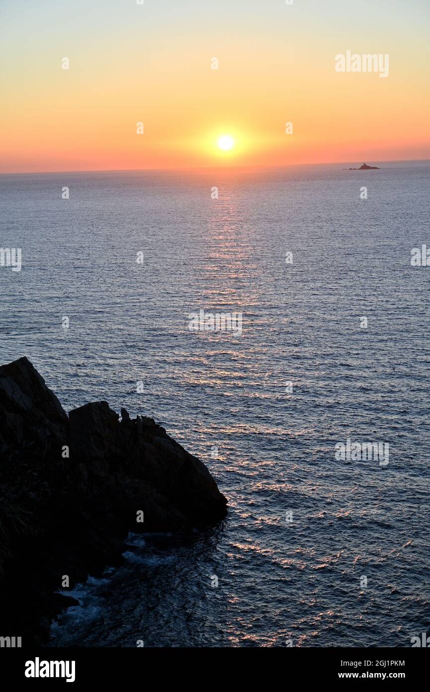 Sunset in french brittany, Pointe du Raz Stock Photo - Alamy