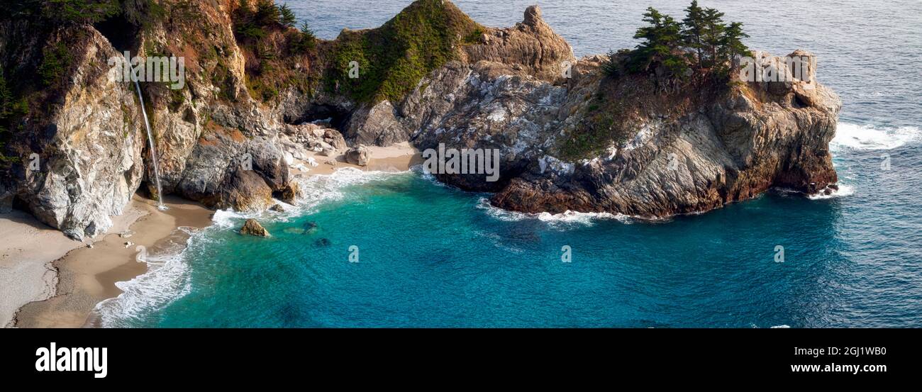 Big sur overlook julia pfeiffer burns state park hi-res stock ...