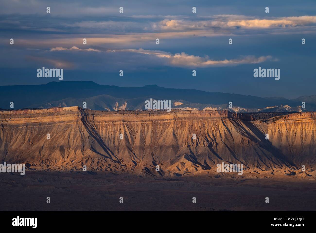 Book cliffs hi-res stock photography and images - Alamy