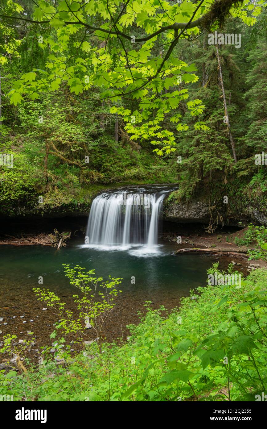 Butte falls hi-res stock photography and images - Alamy
