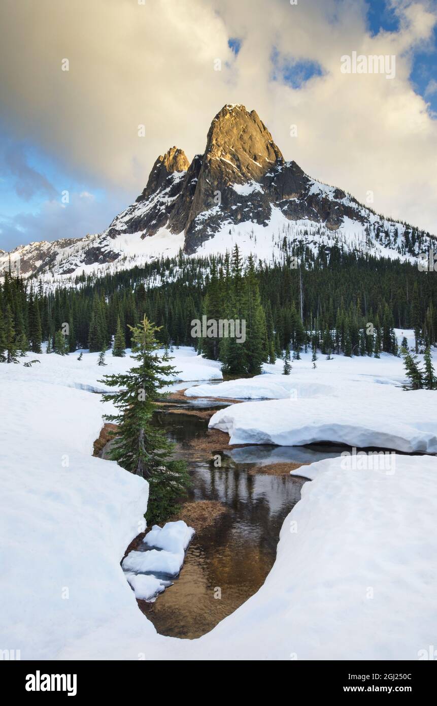 Liberty bell mountain washington pass hi-res stock photography and ...