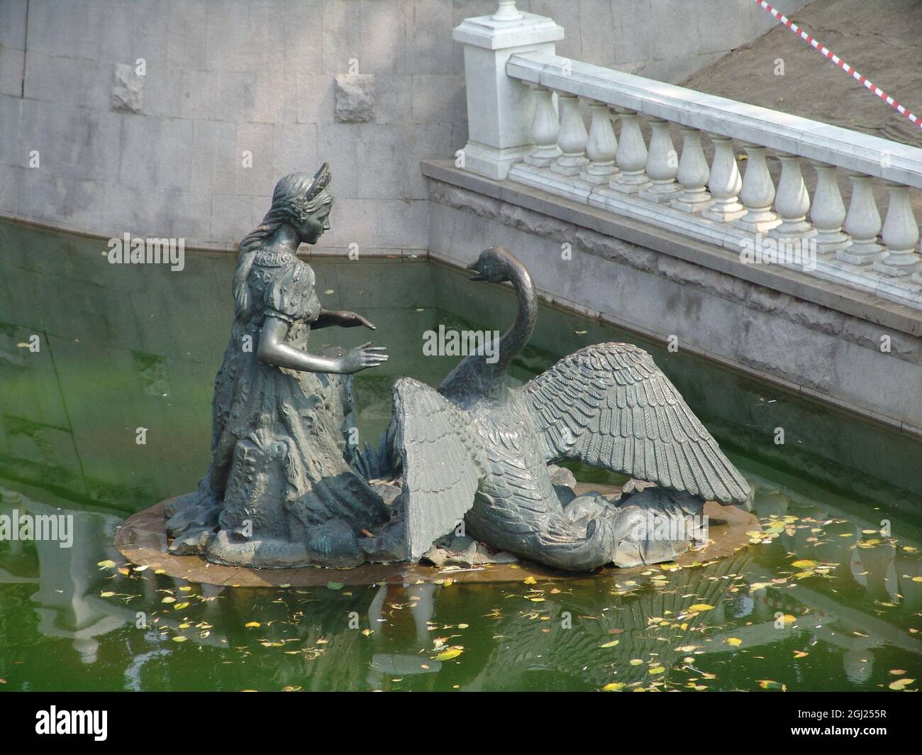 The swan princess hi-res stock photography and images - Alamy