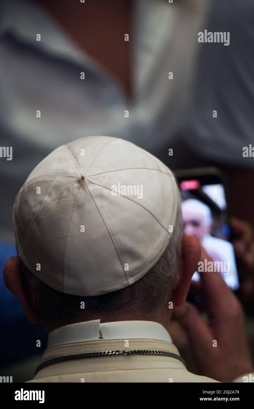Rome, Italy. 08th Sep, 2021. Sept. 8, 2021 : a faithful takes a photo ...