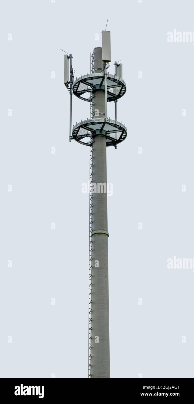 Cell base station transmitter tower hi-res stock photography and images ...