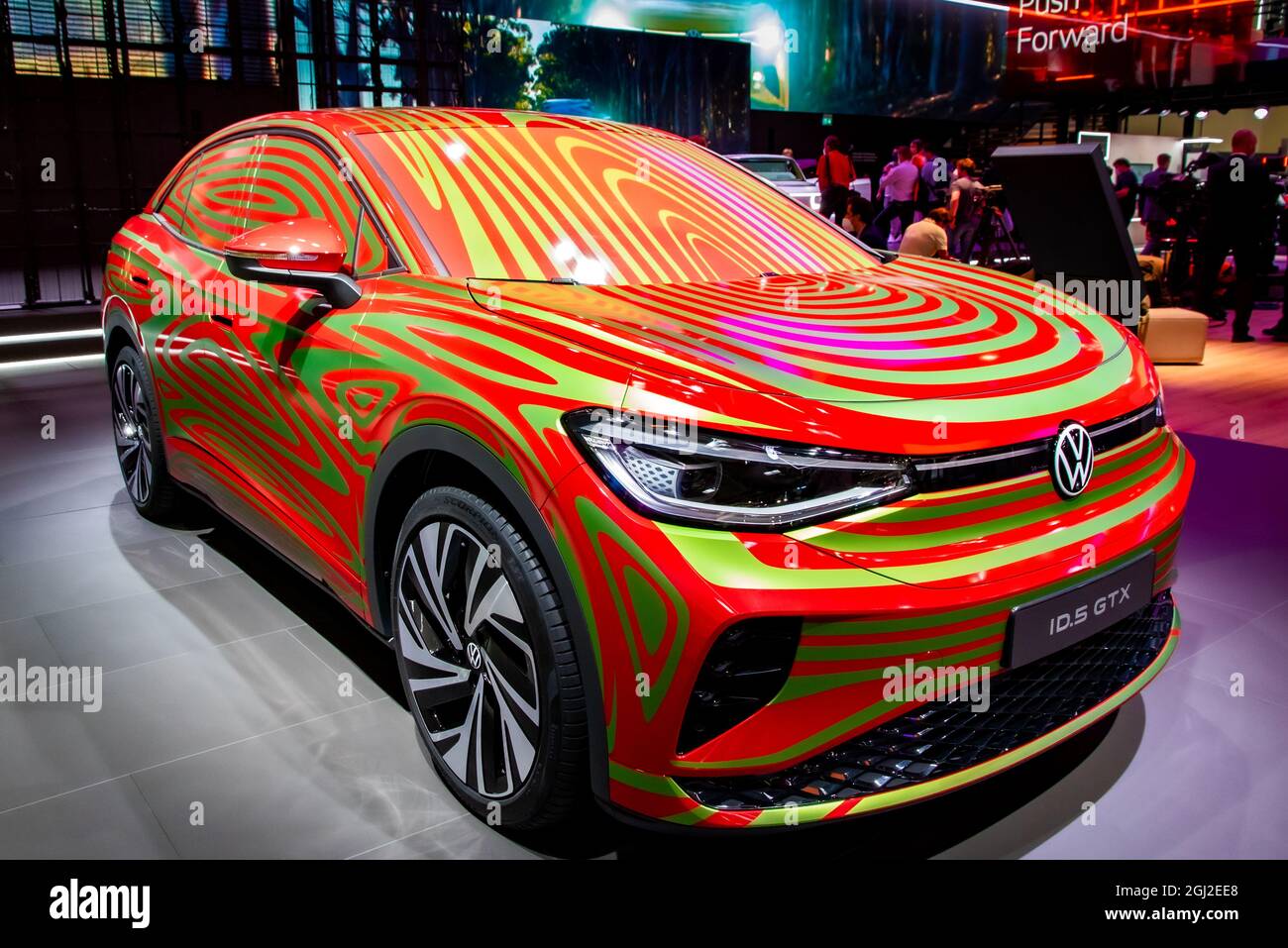 Volkswagen ID.5 GTX all-electric SUV-coupe car showcased at the IAA ...