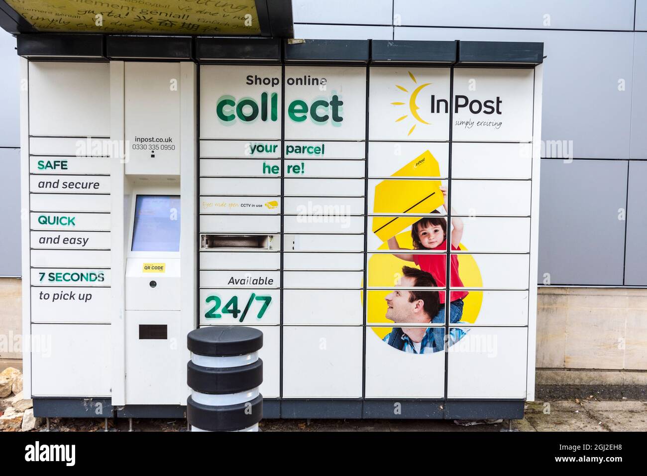InPost collection point, Bath, UK Stock Photo - Alamy