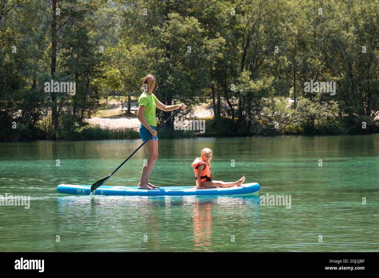 Mother daughter paddleboarding hi-res stock photography and images - Alamy