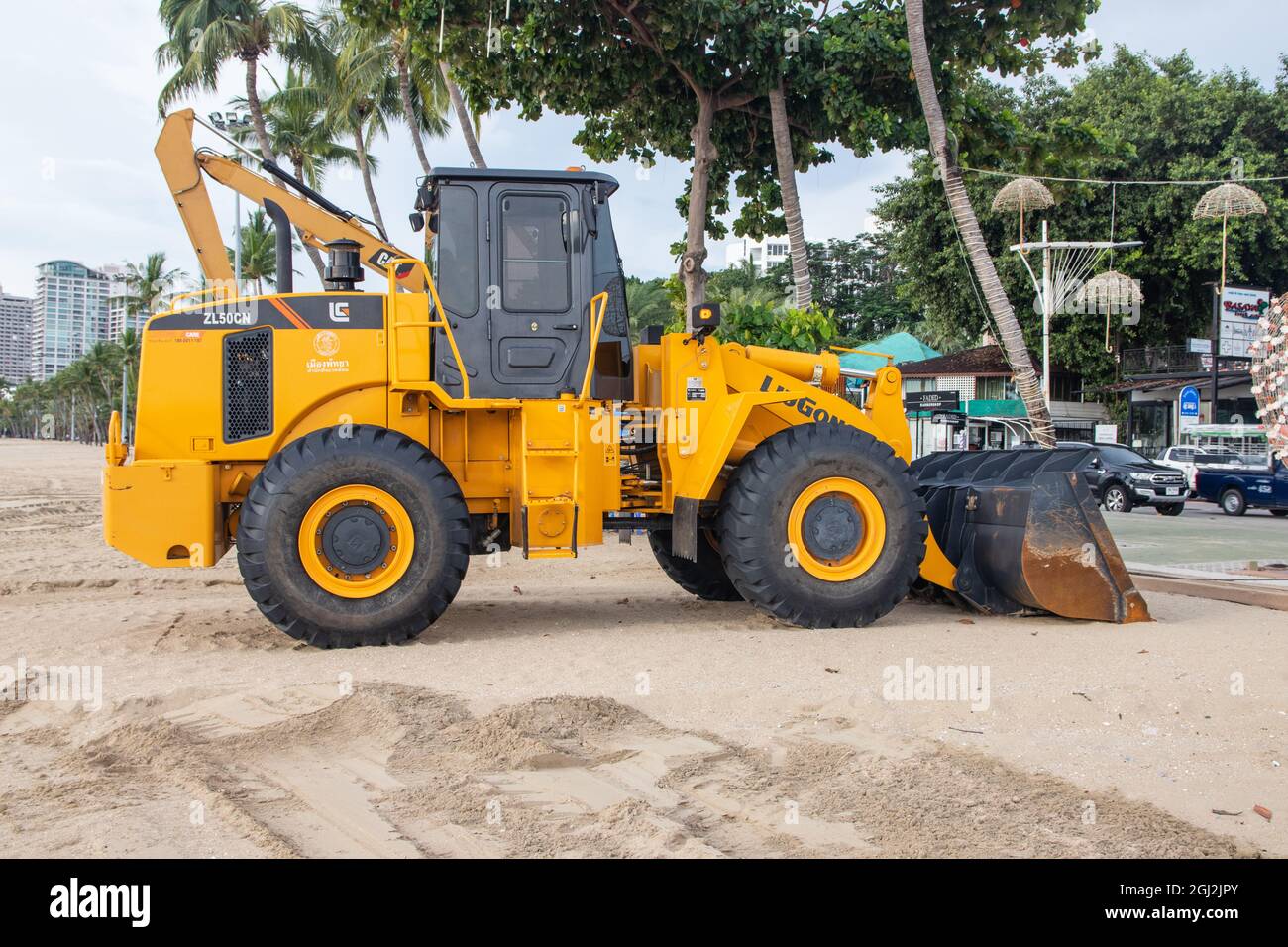 Ground moving machine hi-res stock photography and images - Alamy