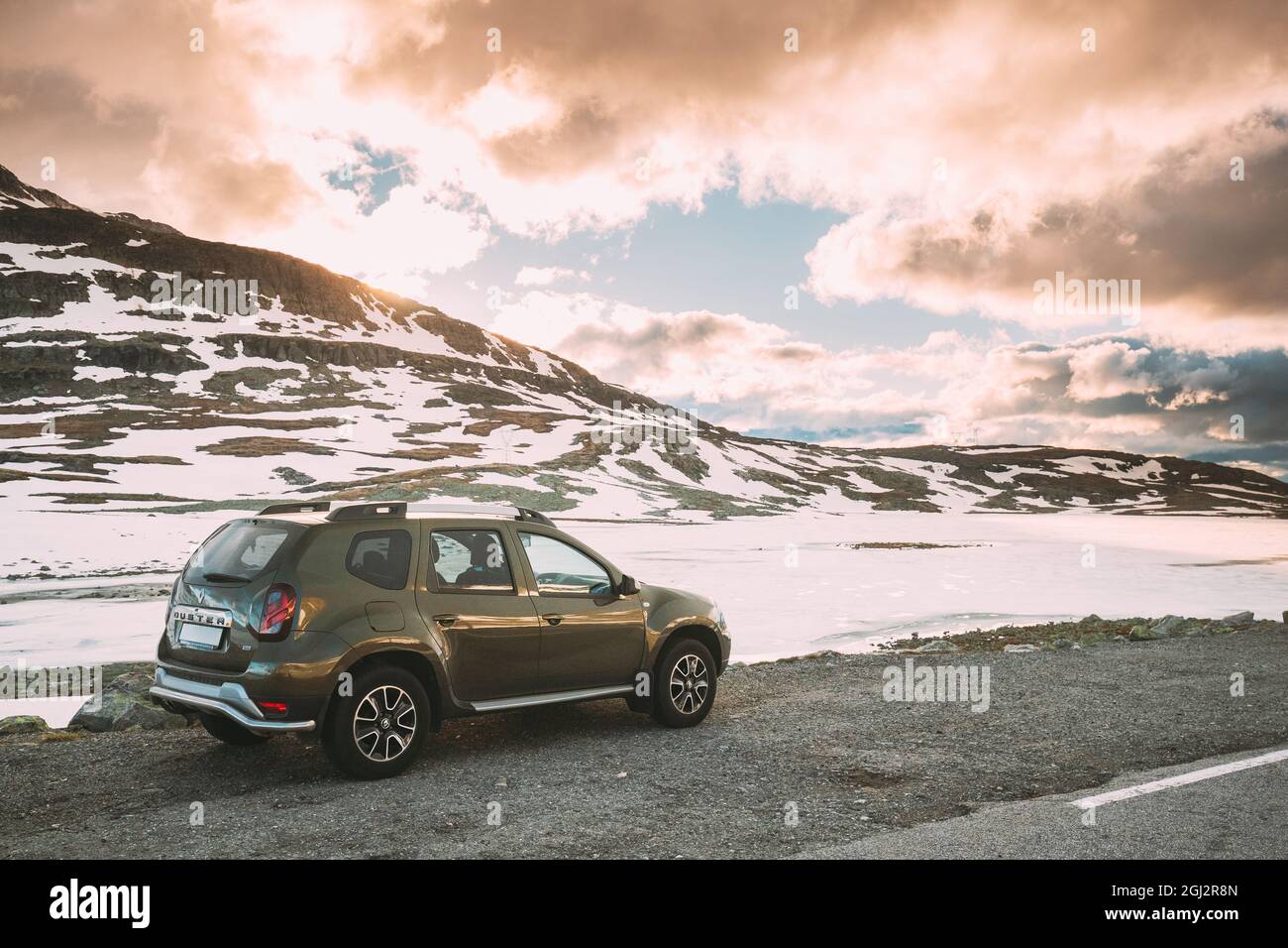 Duster car hi-res stock photography and images - Alamy
