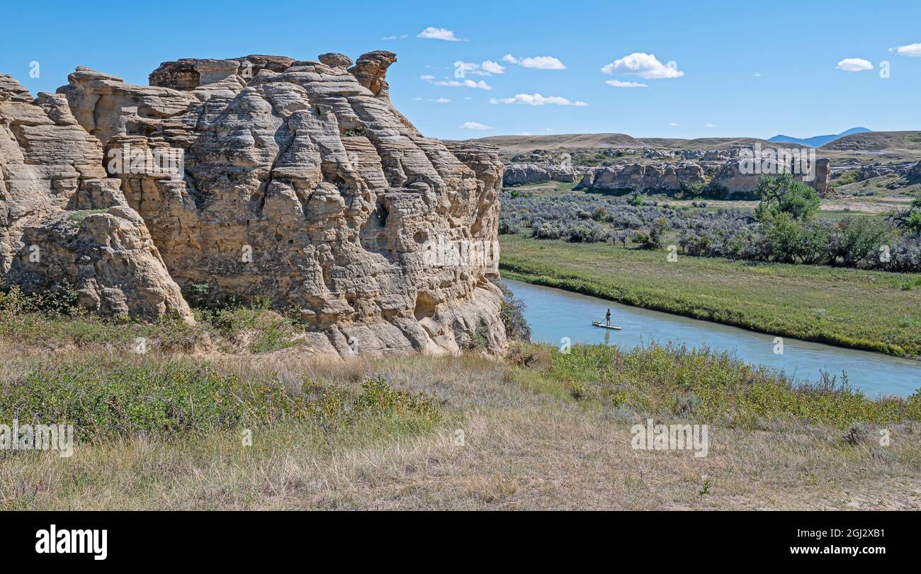 Rock formation and paddleboard in Writing on Stone Provincial Park ...
