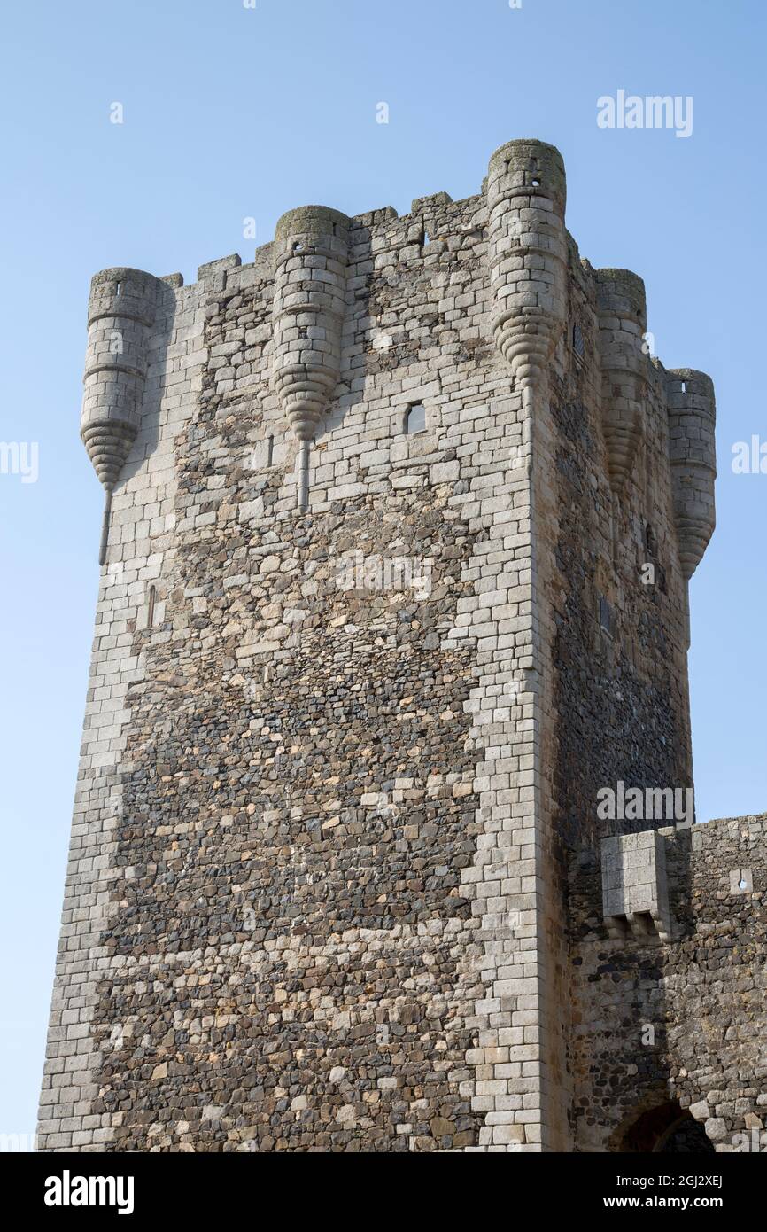 Monleon hi-res stock photography and images - Alamy