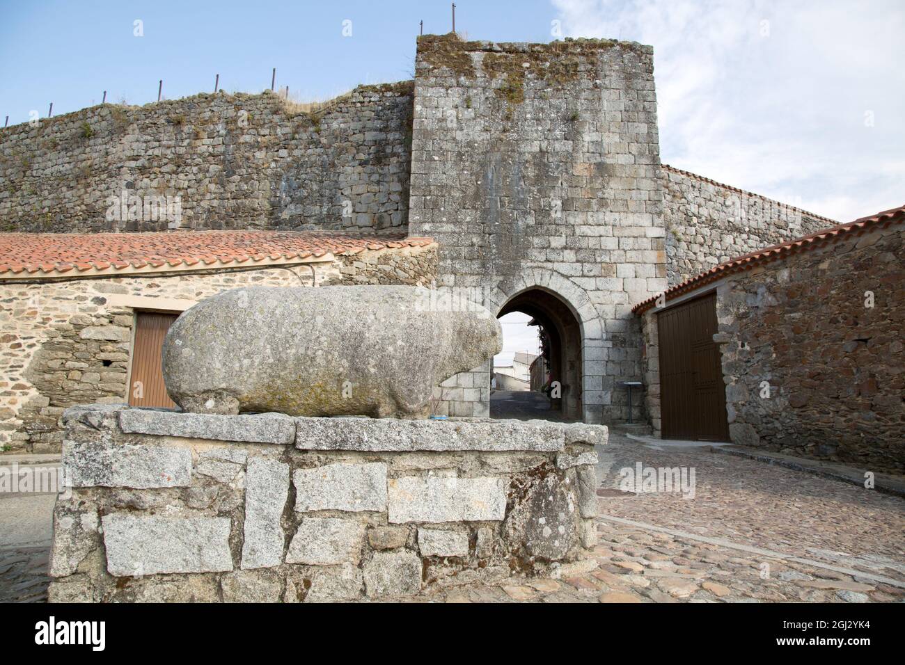 Monleon hi-res stock photography and images - Alamy