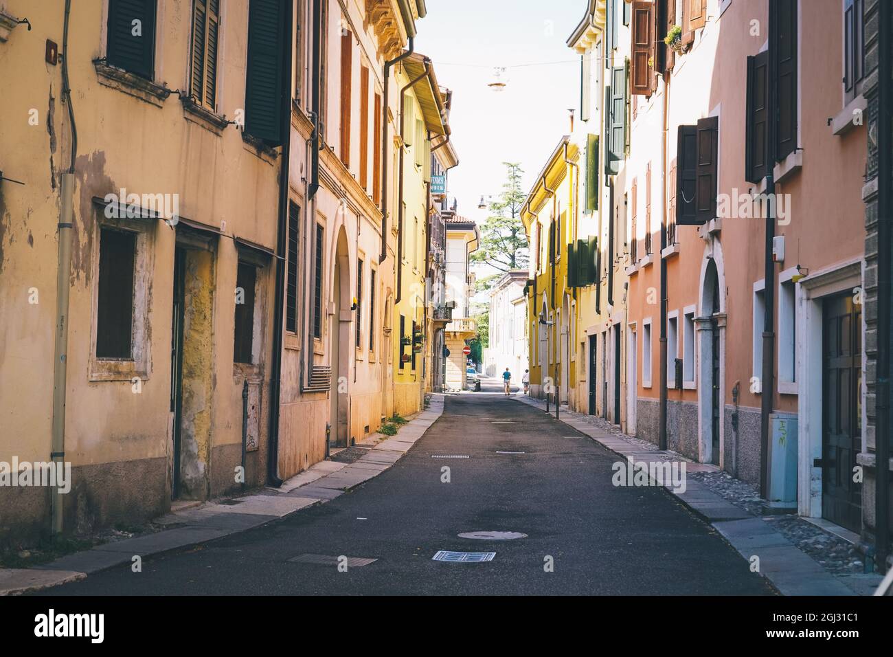 Quiet Veronese Alleyway Stock Photo - Alamy