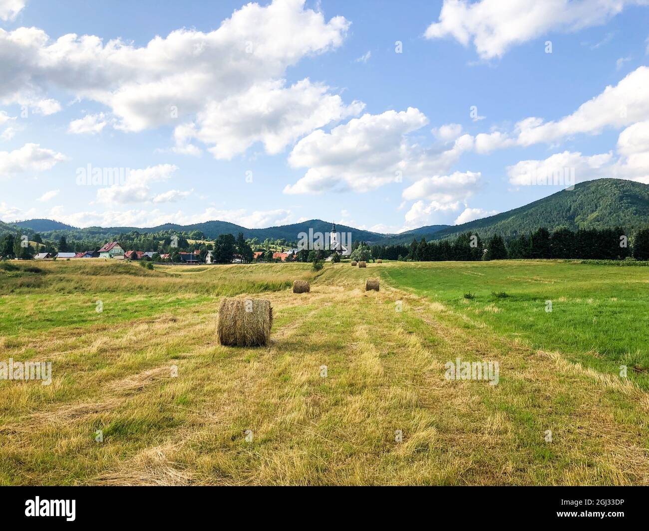 Haystacks architecture architecture hi-res stock photography and images ...