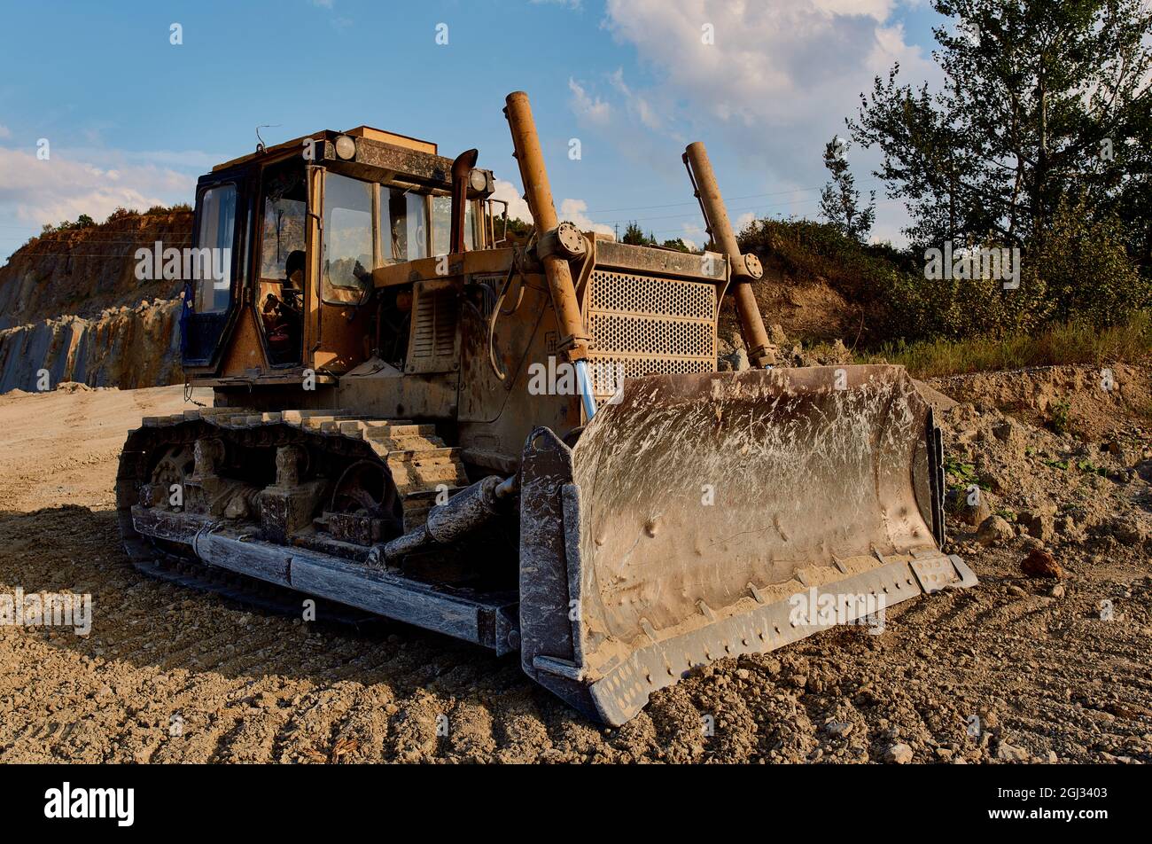 excavator work geology construction industry Stock Photo - Alamy
