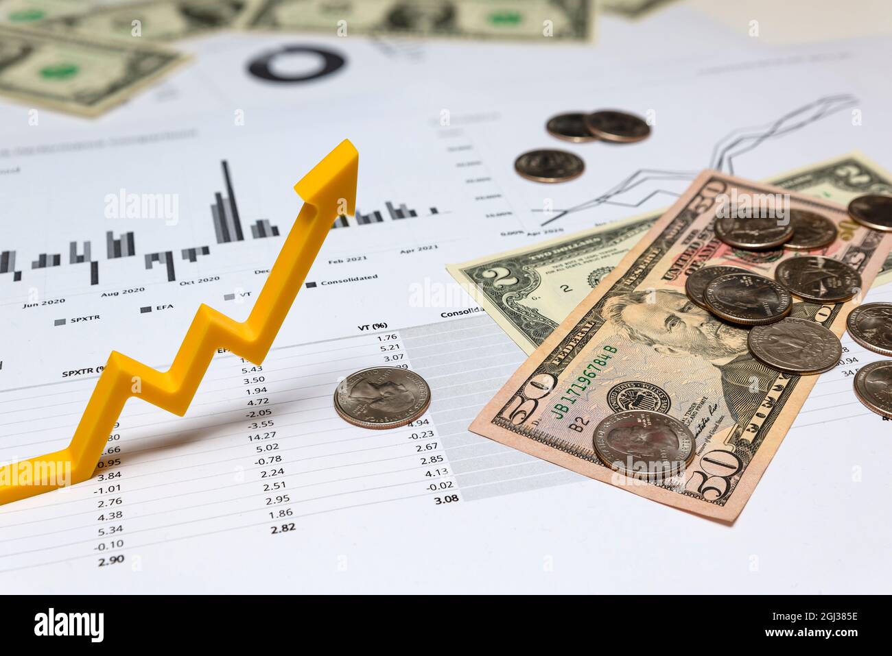 Investor income growth. Up arrow on the chart. Investment report ...