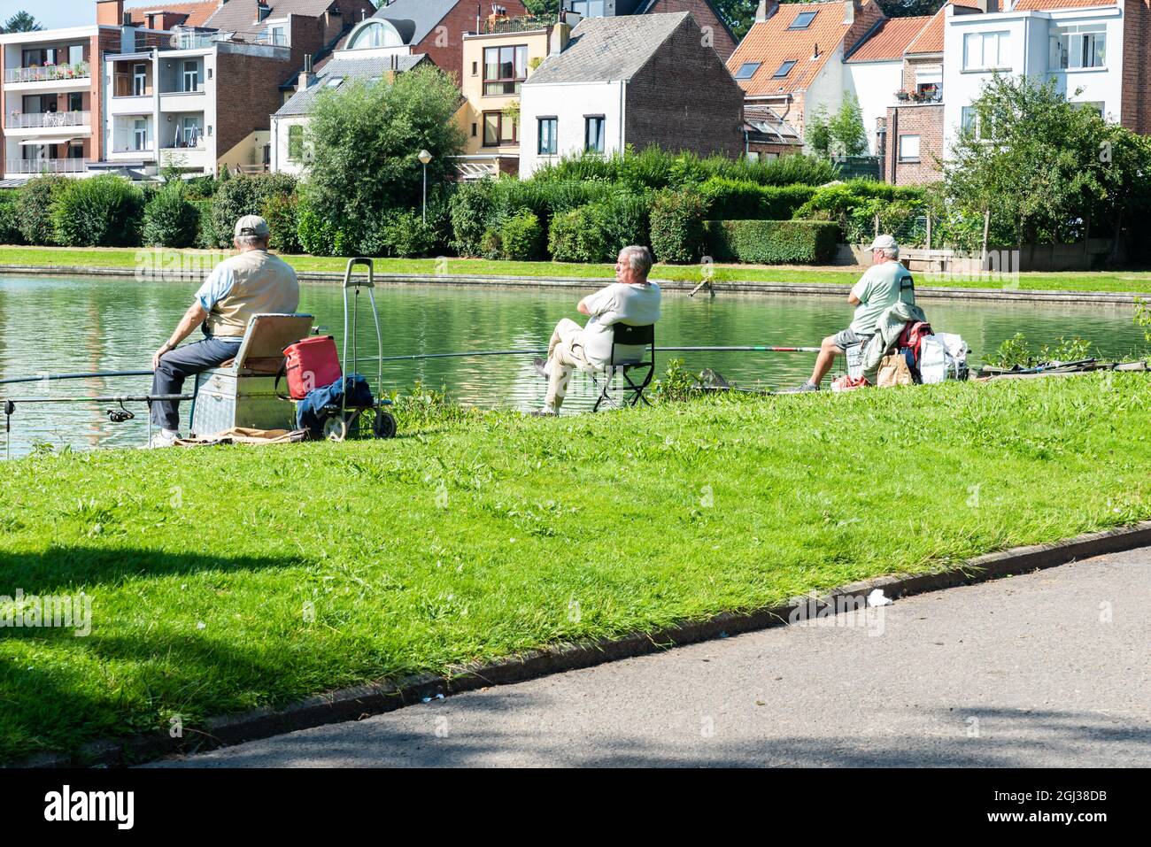 Old man fishing hi-res stock photography and images - Alamy