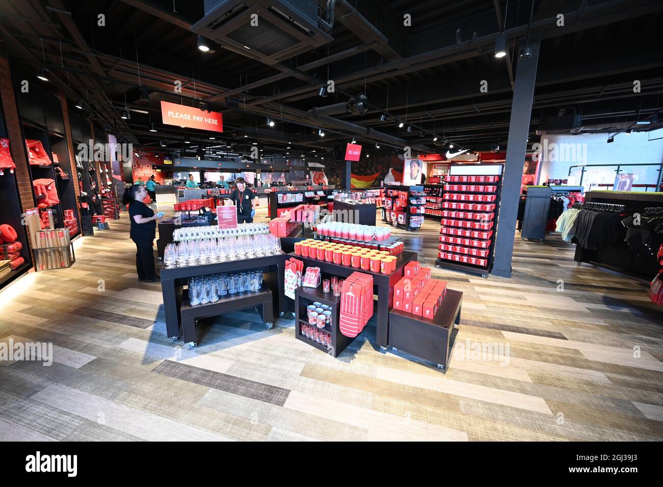 Liverpool football club store hi-res stock photography and images - Alamy