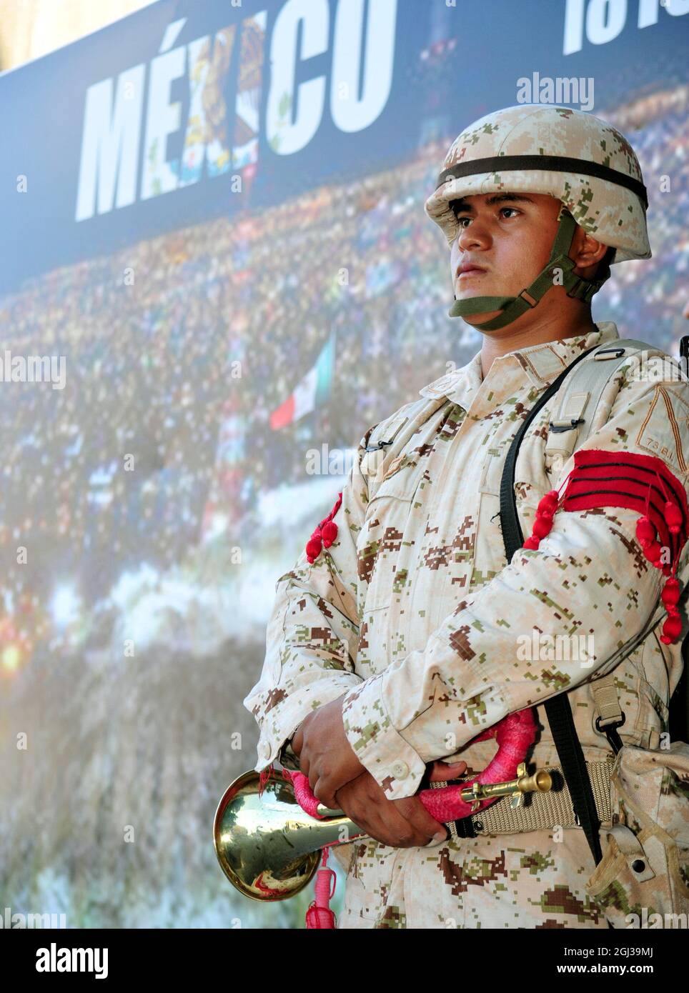 Bandera mexicana hi-res stock photography and images - Alamy