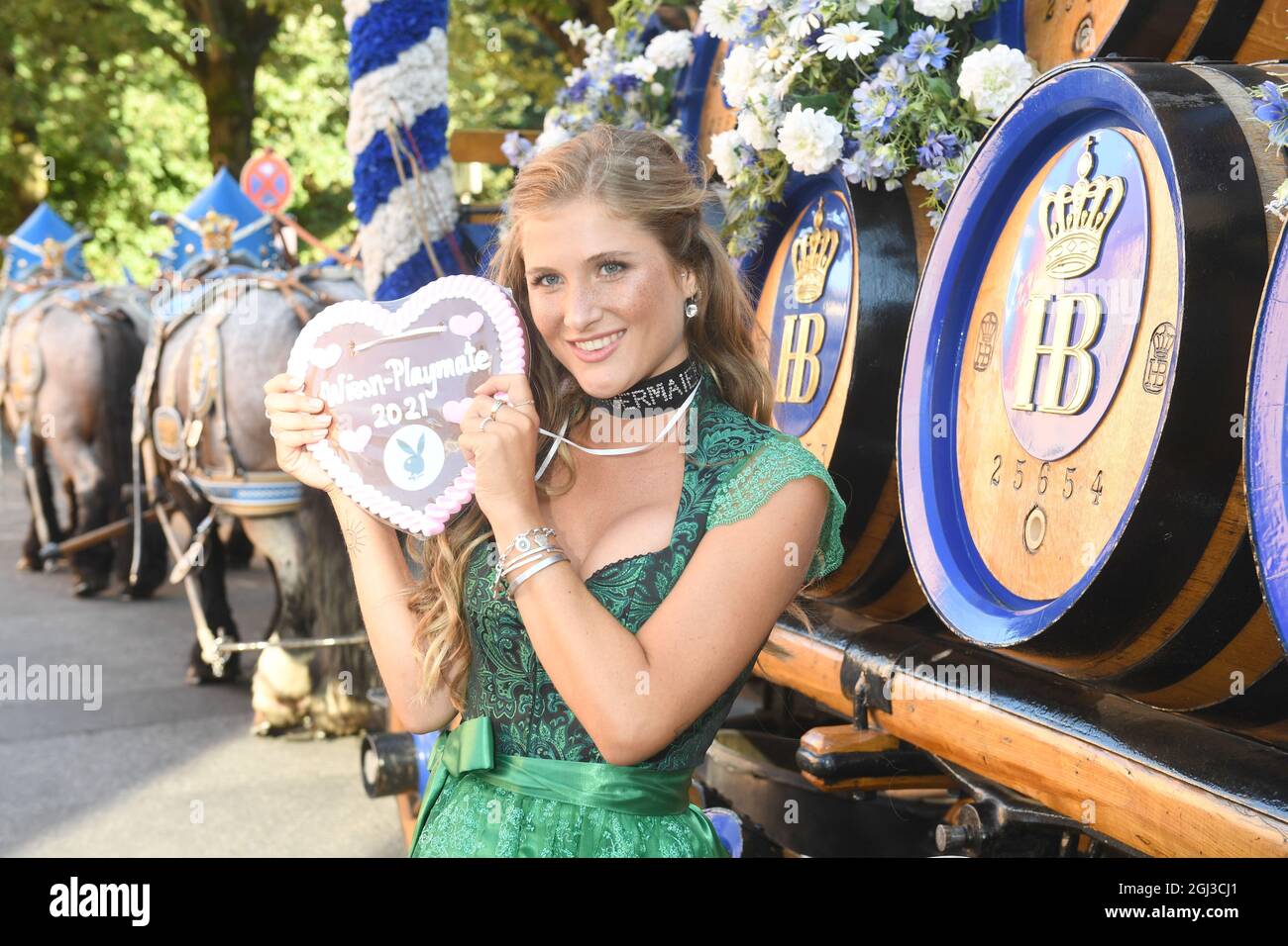 Vanessa teske hi-res stock photography and images - Alamy