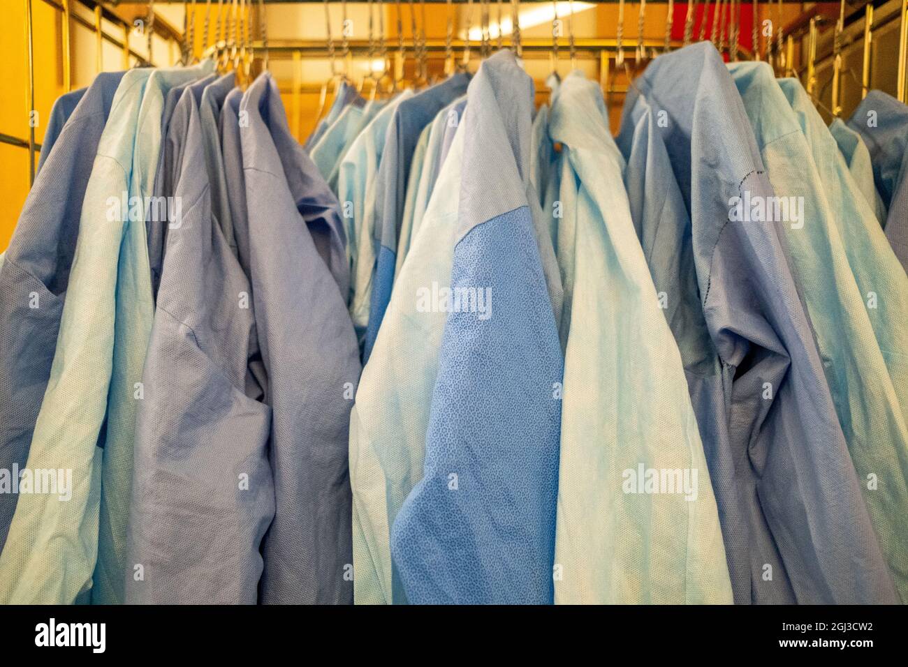Nurses in ppe kit hi-res stock photography and images - Alamy